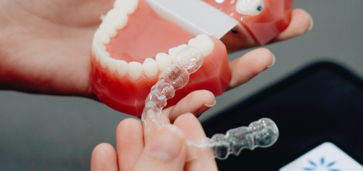 Ataches Invisalign Barcelona - Invisalign Barcelona